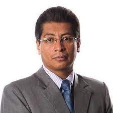 Dr Galo Mauricio Solano Quinde cirujano plastico en cuenca